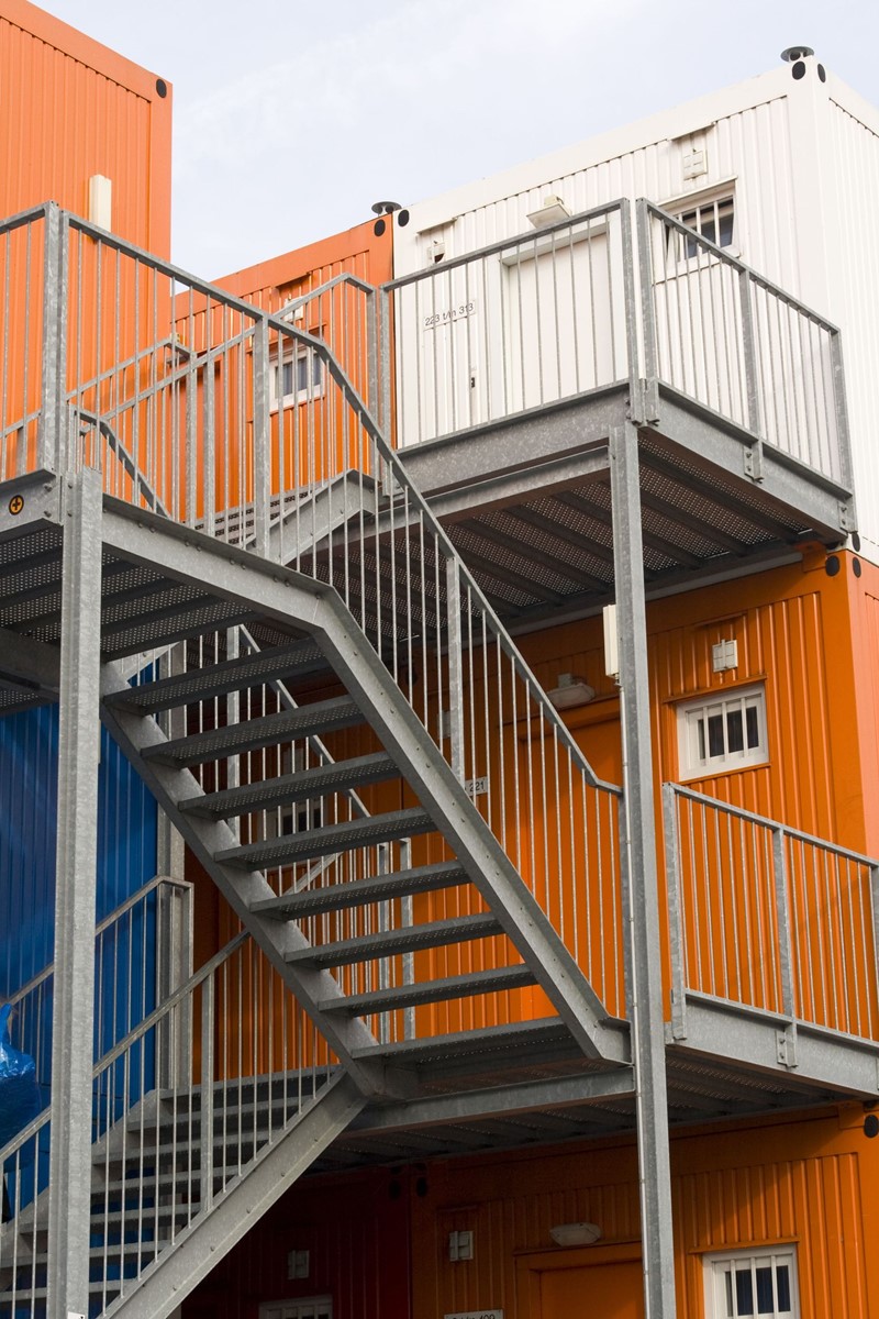 Lawaai van brandtrap in appartementencomplex is nog geen ‘gebrek’ | De ...